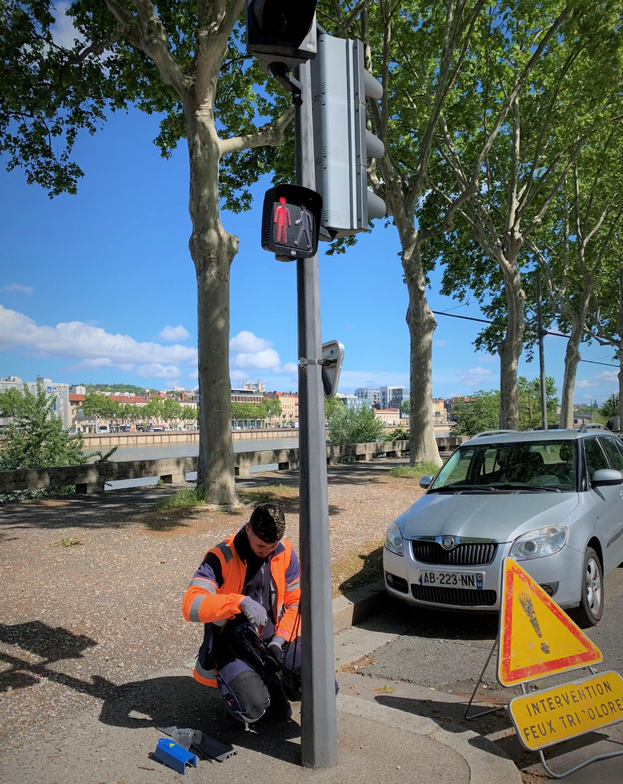 Signalisation Lumineuse Tricolore SLT - Travaux et maintenance SERFIM T ...